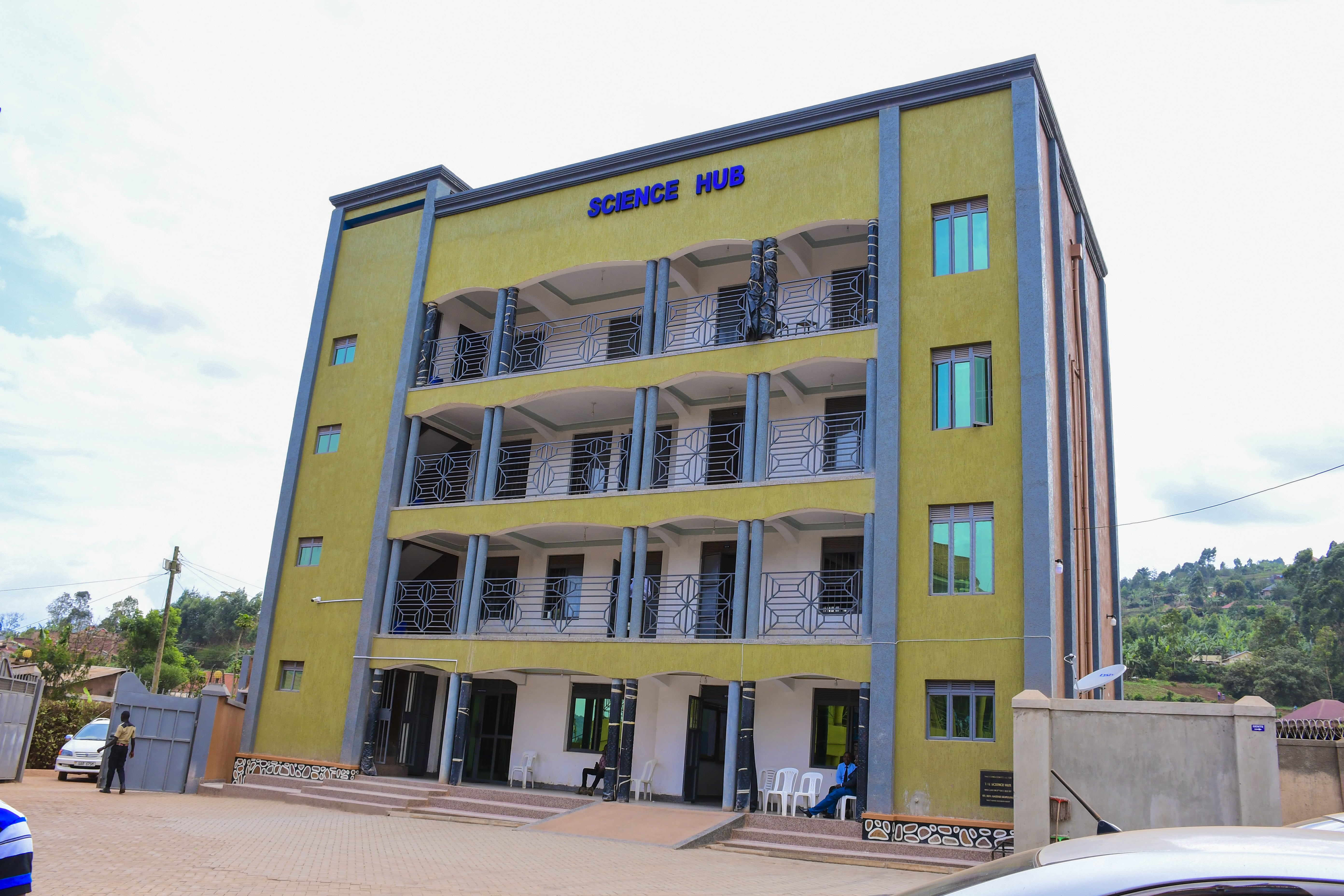 Kabale Brainstorm High School